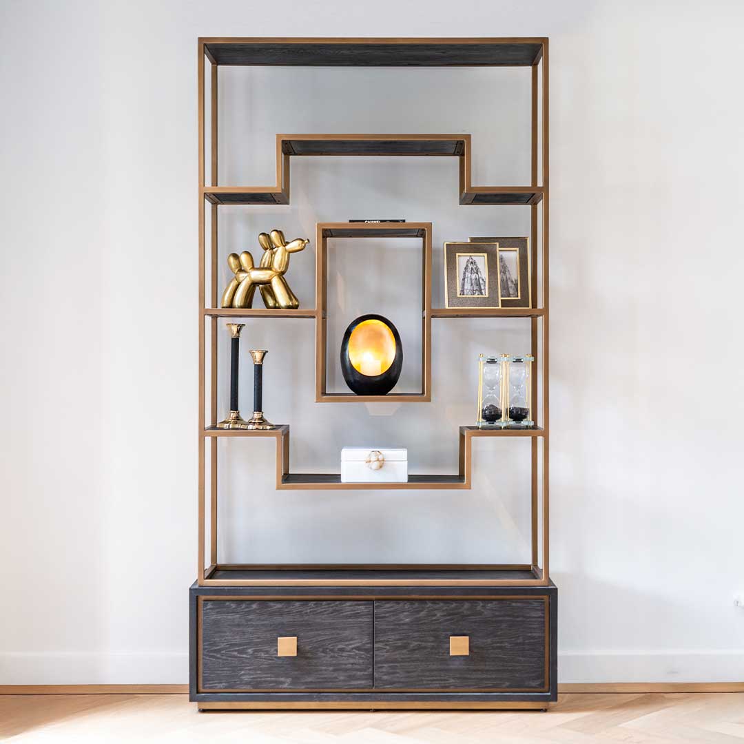 Richmond Interiors Hunter Display Cabinet | Oliver Matthews